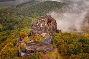 Hungarian Culture and Traditions 2025: History, Food, Lifestyle